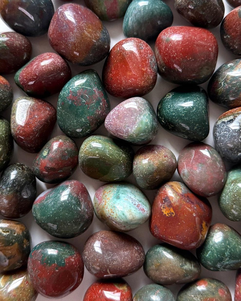 Bloodstone Tumbled Stone – Sole Luna